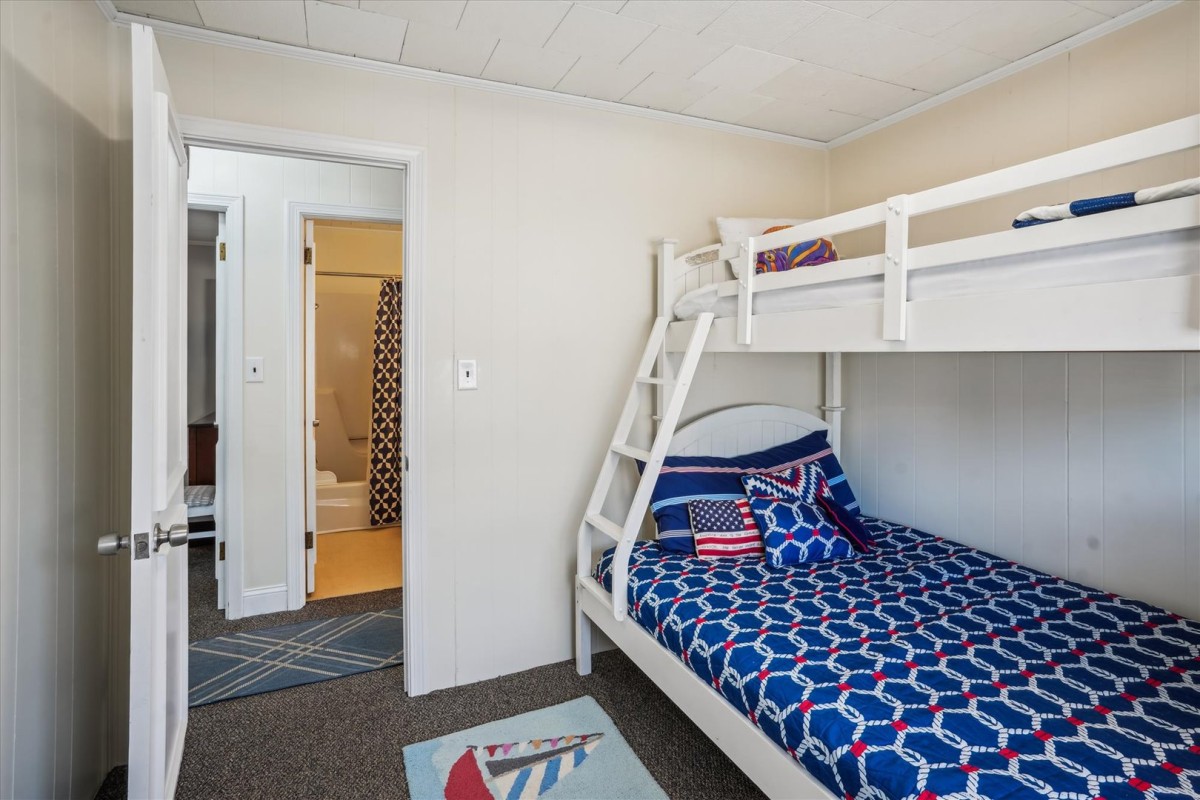 Sam & Connie's | Nags Head, NC | Cola Vaughan Realty